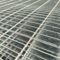 China Serrated Steel Grating 25x5mm Bearing Bar 30mm Pitch Hot Dip Galvanized for Industrial Flooring for sale