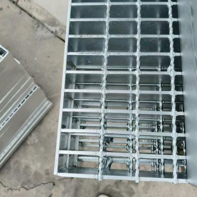 China 19 w 4 Industrial Steel Grating with High Durability Supporting Long Term Use for sale