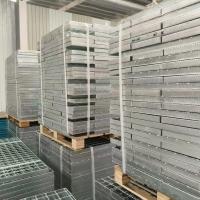 China Lightweight Industrial Walkway Grating 30mm Bearing Bar Pitch Stainless Steel 304 for sale