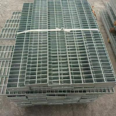 China Aesthetic Catwalk Steel Grating Platform 316 Stainless for sale