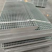 China Non Slip 11-W-4 Mild Steel Grating for Wet Areas 30mm Bearing Bar Pitch Stability Safety for sale