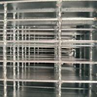 China Non Slip 11-W-4 Mild Steel Grating for Wet Areas 30mm Bearing Bar Pitch Stability Safety for sale