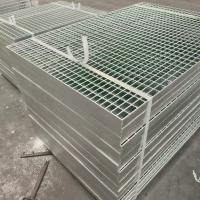 China Galvanized Steel Grating 25x5mm Bearing Bar 30mm Pitch for Industrial Platform Safety Edges for sale