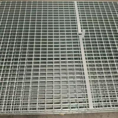 China Galvanized Steel Grating 25x5mm Bearing Bar 30mm Pitch for Industrial Platform Safety Edges for sale