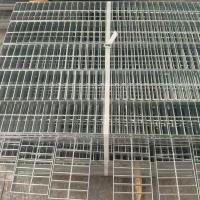 China Industrial Steel Grating 25x5mm Bearing Bar Hot Dip Galvanized Heavy Duty Grating for sale