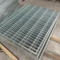 China Industrial Steel Grating 40-130mm Cross Bar Pitch Hot Dip Galvanized Platform for sale