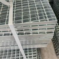 China Slip-Resistant Steel Grating 30x50mm Pitch Hot Dip Galvanized for Ramps and Inclines for sale