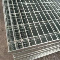 China Slip-Resistant Steel Grating with Diamond Pattern: Ensuring Stable Footing for sale