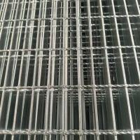 China Slip-Resistant Steel Grating with Diamond Pattern: Ensuring Stable Footing for sale
