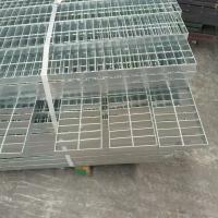 China Anti-Slip Steel Grating 1-6mm Thickness 120-1220mm Width for Heavy Duty Industrial Walkways for sale