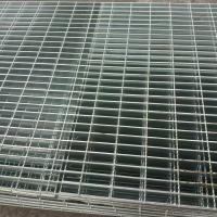 China Anti-Slip Steel Grating 1-6mm Thickness 120-1220mm Width for Heavy Duty Industrial Walkways for sale