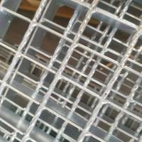 China Galvanized Steel Grating 25x5mm Bearing Bar 30mm Pitch for Industrial Platforms for sale