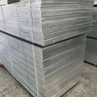China Galvanized Steel Grating 25x5mm Bearing Bar 30mm Pitch for Industrial Platforms for sale
