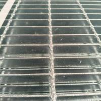China Versatile Interlocking Steel Gratings: Easy to Assemble and Configure for sale