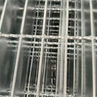 China Anti-Slip Heavy Duty Steel Grating 30mm Bearing Bar Pitch High Load Capacity Industrial for sale