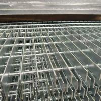 China High Visibility Coating Steel Grating 32x5mm Heavy Duty Anti Slip Drainage Grating for sale