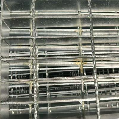 China Decorative Pattern Steel Gratings: Add Style and Function to Your Space for sale