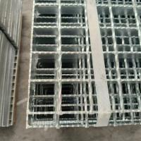 China Heavy Duty T Bar Steel Grating 32x5mm Anti Slip Industrial Platform Grating YB/T4001 2007 for sale