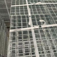 China Riveted Steel Gratings 25x5mm Load Bearing Industrial Flooring Hot Dip Galvanized for sale