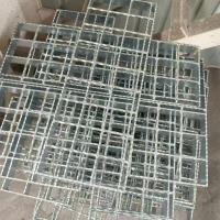 China Heavy Duty Welded Steel Grating 50mm 100mm Bar Spacing Industrial Flooring for sale