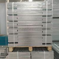 China Galvanized Steel Grating Heavy Duty 32x5mm Anti-Slip Drainage Ventilation for sale