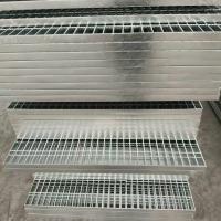 China Pressure Welding Decorative Steel Grating Twisted Square Steel 32x5mm Anti-Slip for sale