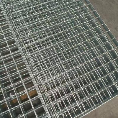China Twisted Steel Transverse Bar Industrial Steel Grating 2mm-5mm Thickness Anti-Slip for sale