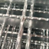 China TT Industrial Steel Grating 32x5mm Heavy Duty Safety Grating for Walkways and Platforms for sale