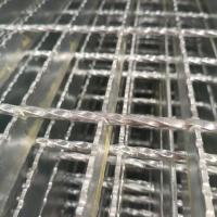 China UV-Resistant Steel Grating 30mm Flat Bar Spacing 50mm Cross Bar Spacing Durable Load Bearing for sale
