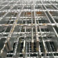 China TT Industrial Steel Grating 32x5mm Heavy Duty Safety Grating for Walkways and Platforms for sale