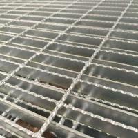 China Heavy Duty Steel Grating 32x5mm Hot Dip Galvanized Anti-Slip Grating for sale