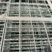 China Heavy Duty Steel Grating 32x5mm Hot Dip Galvanized Anti-Slip Grating for sale