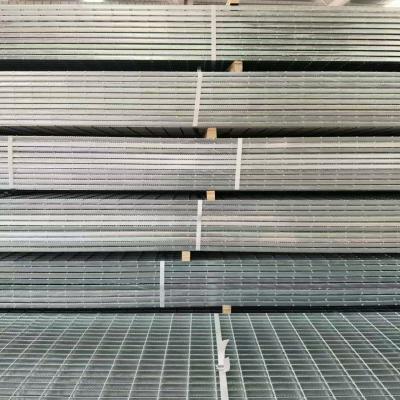 China Slip Proof Steel Grating 2mm 5mm Thickness Heavy Duty Anti Slip Drainage Grating for sale