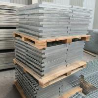 China Weather-Proof Steel Grating 30mm 40mm Spacing for All Climates for sale