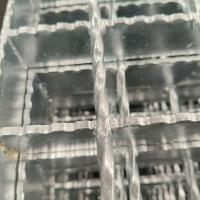 China Steel Grating Rust Resistant 30mm 40mm Spacing for Outdoor Harsh Environments for sale