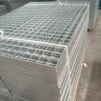 China Steel Grating Heavy Duty 32x5mm Bearing Bar Pitch 30mm 40mm Slip Resistant Drainage for sale