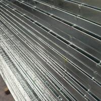 China Interlocking Steel Grating 25x3mm Hot Dip Galvanized Platform Grating for sale