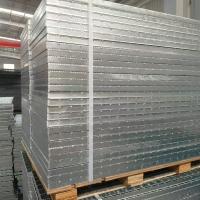 China Sound-Insulating Steel Grating 32x5mm Heavy Duty Anti-Slip Grating 30mm Pitch for sale