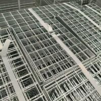 China Heavy Duty Steel Grating 32x5mm Hot Dip Galvanized Load Bearing 5 Ton Platform Grating for sale