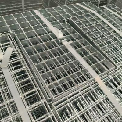 China Heavy Duty Steel Grating 32x5mm Hot Dip Galvanized Load Bearing 5 Ton Platform Grating for sale