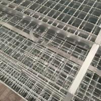 China Heavy Duty Steel Grating 30mm Pitch Serrated YB/T4001-2007 Custom Sizes for sale