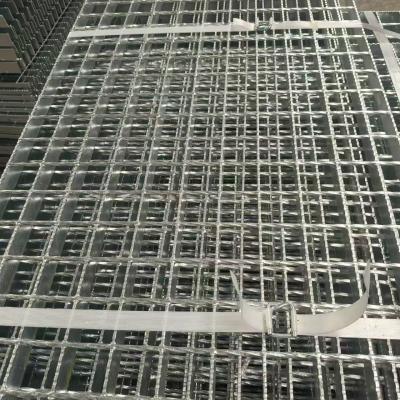 China Premium Steel-Made Grating, Excellent Load-Bearing Capacity for sale