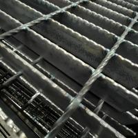 China PVDF Painted Heavy Duty Steel Grating Plate 8mm Bearing Bar 400x1200mm for sale