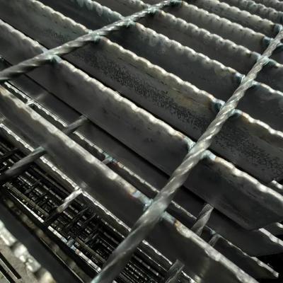China PVDF Painted Heavy Duty Steel Grating Plate 8mm Bearing Bar 400x1200mm for sale