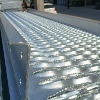 China Serrated Steel Grating 25mm Bearing Bar Pitch Heavy Duty Anti Slip for Industrial Flooring for sale