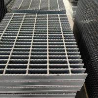 China Galvanized Expanded Metal Sheet 30mm x 10mm Opening 1m Width for Safety Protection for sale