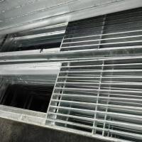 China Anti Slip Grating Steel Aluminum Stainless Steel Custom Thickness High Load Capacity for sale