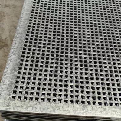 China Polished Stainless Steel Woven Mesh 500-700 Tensile Strength for Industrial Filtration for sale