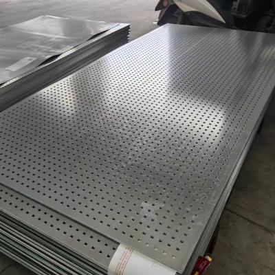 China Stainless Steel Wire Mesh with 500-700 MPa Tensile Strength for Industrial Filtration and Construction Applications for sale