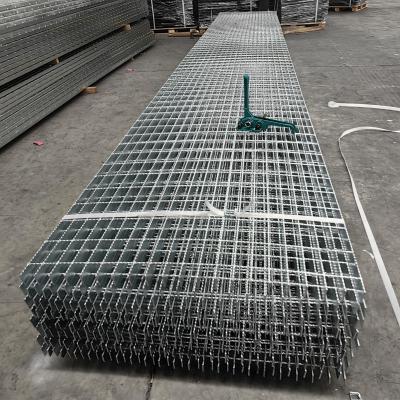 China Polished Stainless Steel Weave Mesh Fabric - 500-700 Tensile Strength, Various Sizes for Industrial Filtration & Decorative Applications for sale
